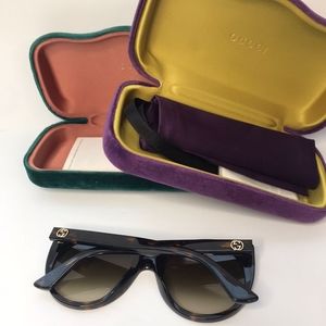 Gucci | Accessories | New Gucci Gg325s 002 55 Ladies Sunglasses | Poshmark